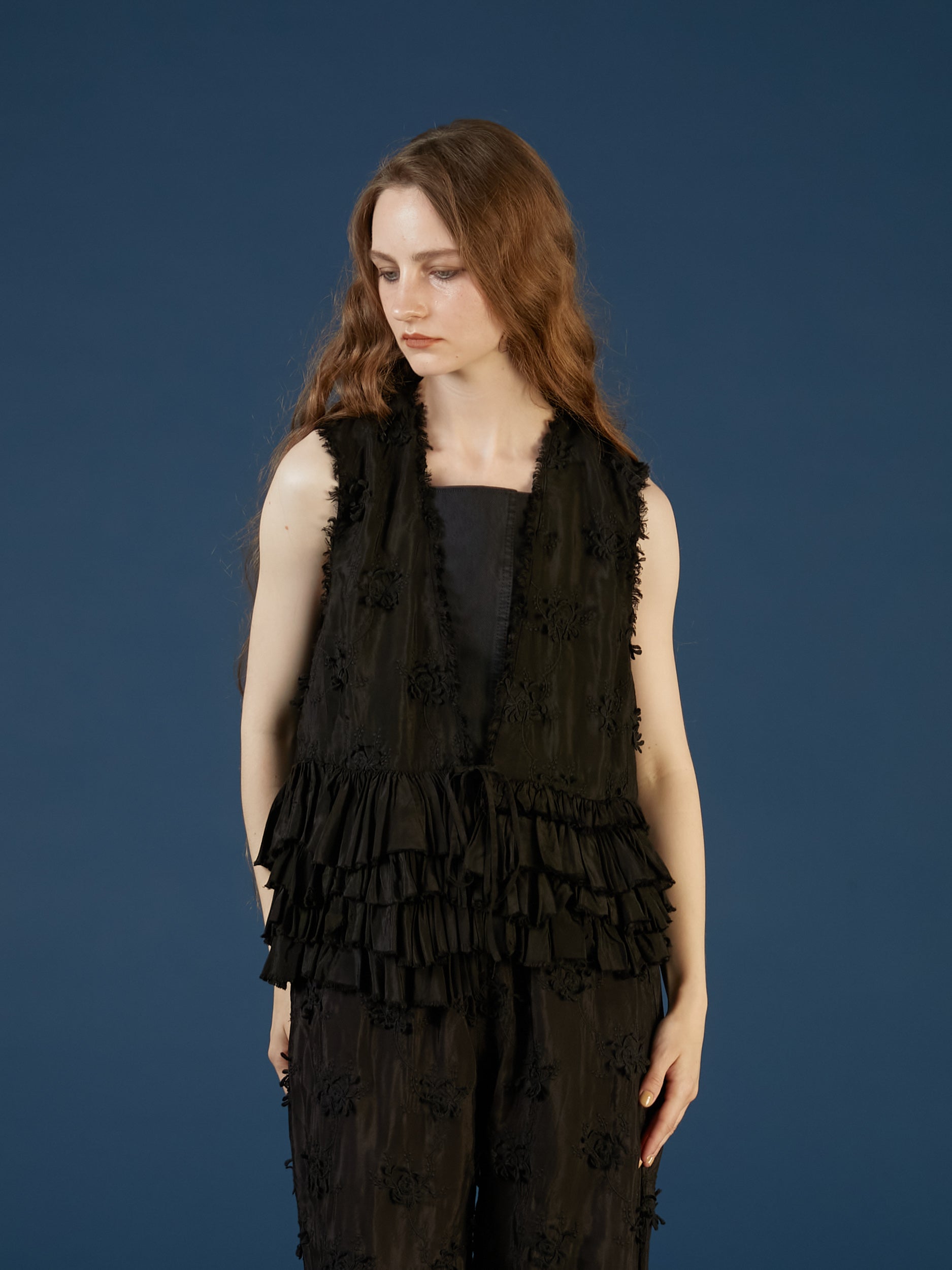 frill rayon shantung vest | BLACK